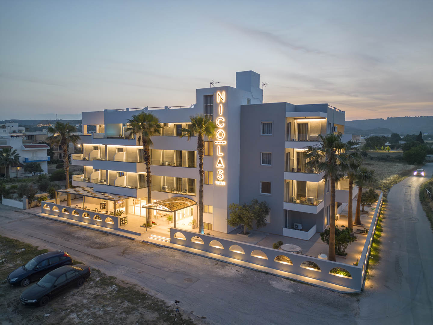 Nicolas Grand Suites – Luxury Apartments in Ko